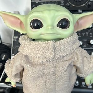 Star Wars | Toys | Star Wars Mandalorian The Child Grogu Baby Yoda 2 ...